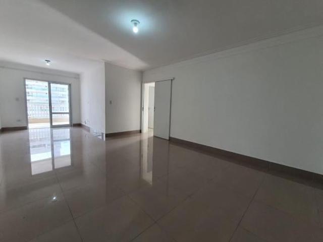 Apartamento com vista para o mar a venda em Praia Grande