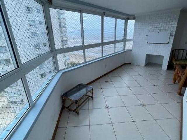 Apartamento com Vista para o Mar com 3 dormitórios
