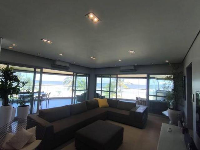 Apartamento Com Vista Para O Mar Em Riviera