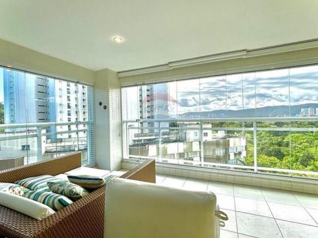 Apartamento com vista para o mar Praia da Enseada, Guarujá SP