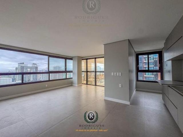 Apartamento com Vista para o Mar Quatro Praças