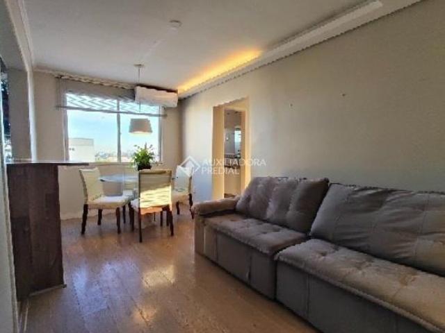 Apartamento com vista para o Guaíba no Bairro Humaitá