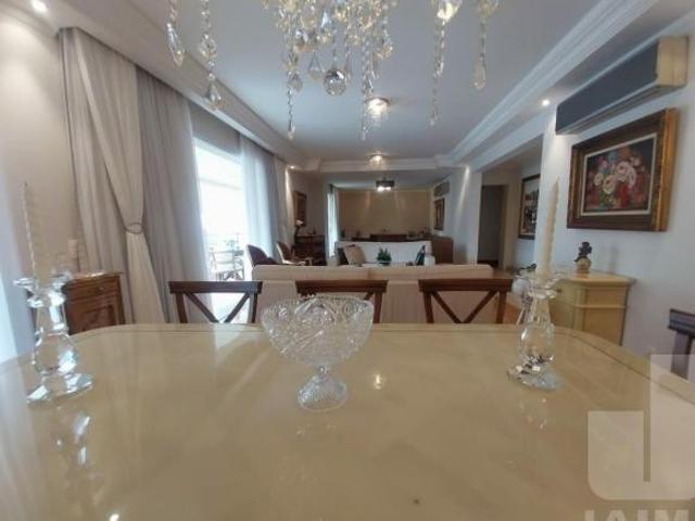 Apartamento com vista para o Parque da Agua Branca e varanda gourmet
