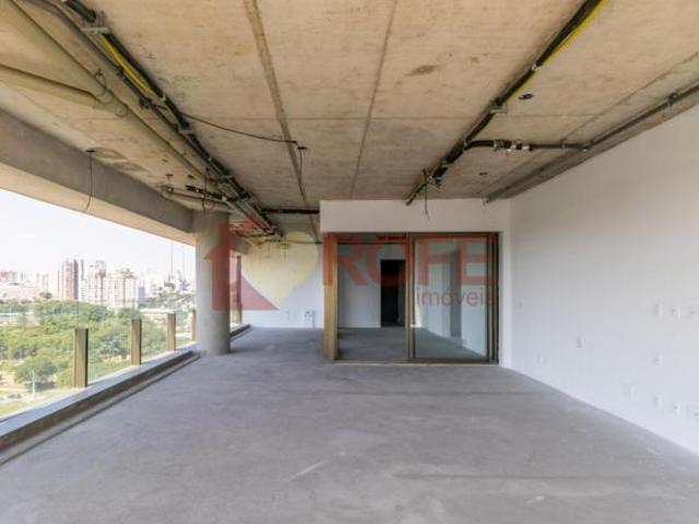 Apartamento com vista para o Parque Ibirapuera! 240mts