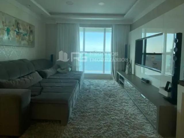 Apartamento com vista prevílegiada para o mar