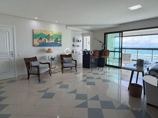 Apartamento com vista pro mar á venda com 5 quartos, 4 banheiros, 3 vaga e 808m²