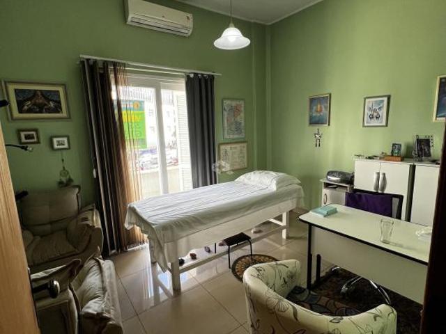 APARTAMENTO COMERCIAL 3 DORMITÓRIOS, COM ÁREA EXTERNA