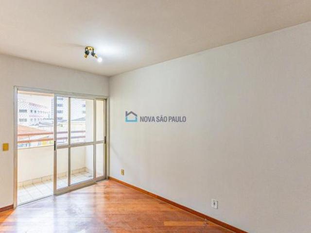Apartamento cômodos grandes à 300 metros do metrô Saúde