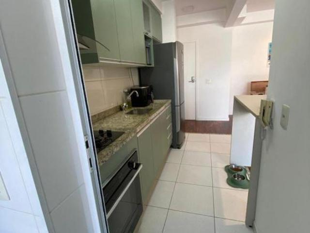 Apartamento compacto e funcional com varanda na Barra Funda com uma vaga