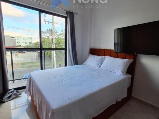 Apartamento compacto mobiliado