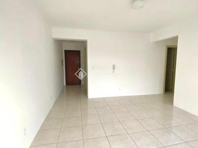 Apartamento composto de 03 dormitórios