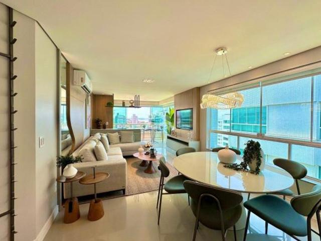 Apartamento composto por 3 dormitórios 1 suíte sacada de frente e box/vaga de ga