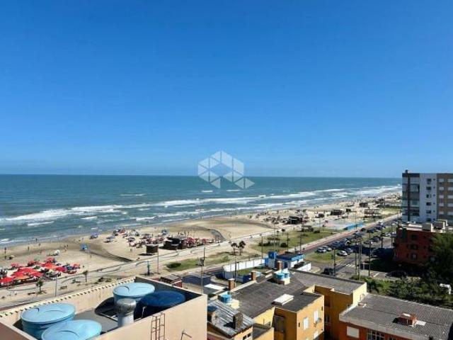 Apartamento composto por 3 quartos sendo 2 suítes, mobiliado e decorado a 1 quadra do Mar junto a p