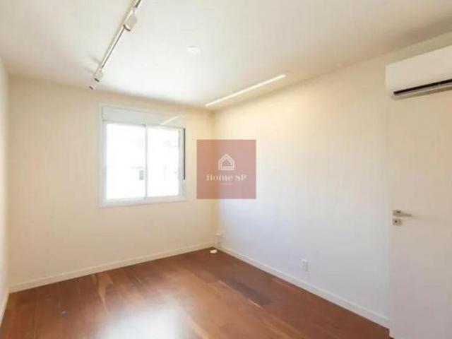 Apartamento completamente REFORMADO a venda no Itaim Bibi