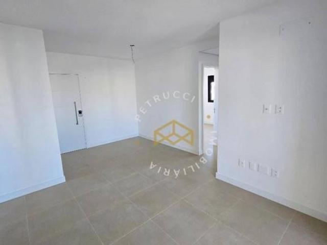 APARTAMENTO COMPLETO COM 3 SUÍTES, VARANDA FECHADA E PLANTA INTEGRADA