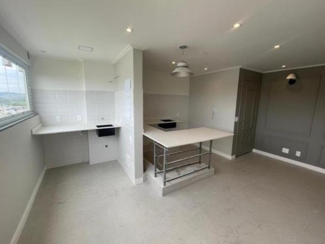 APARTAMENTO COMPLETO NA REGIÃO DO URBANOVA