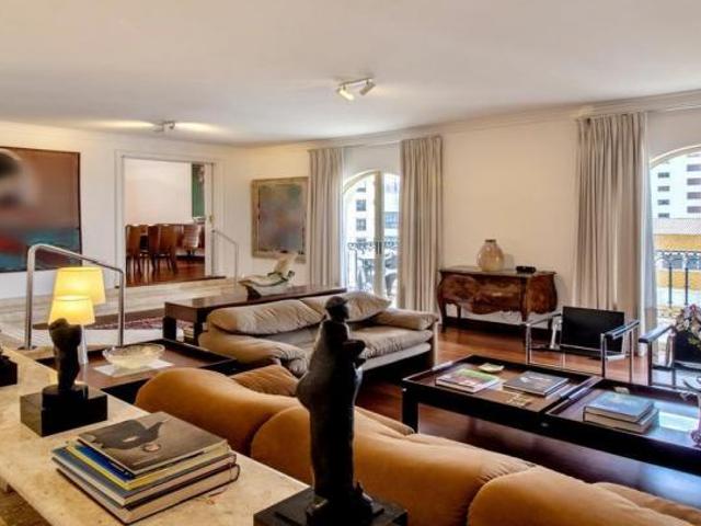 Apartamento Condomínio Edifício Luiz Nazareno de Assumpção