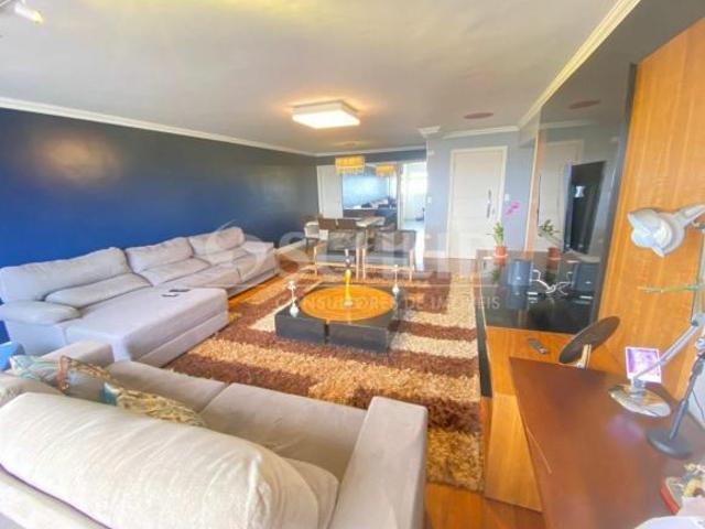 APARTAMENTO CONDOMÍNIO GREEN VILLAGE COM 185 M² COM 4 DORMITÓRIS SENDO 3 SUÍTES, 2 VAGAS