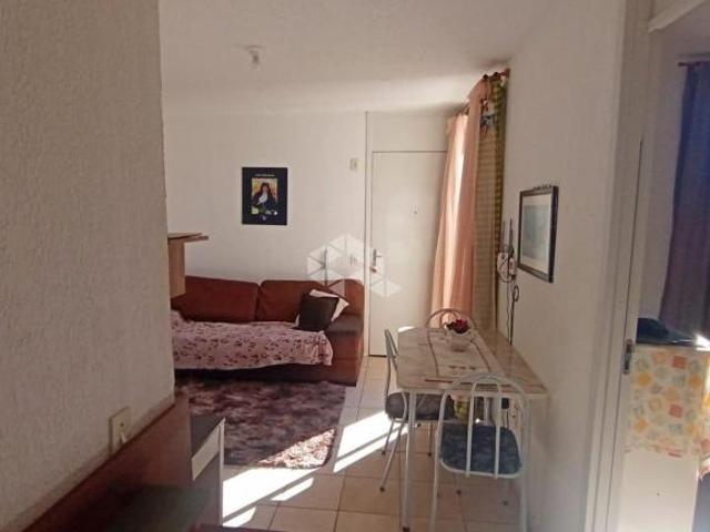 Apartamento, Condomínio Irmãos Maristas, 2 dormitórios, frente, bairro Mário Qu