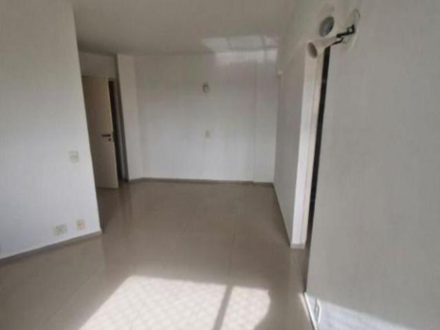 Apartamento condominio Labitare 2 dormitorios 1 vaga andar alto