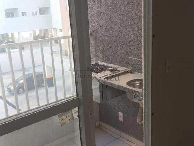 Apartamento Condomínio Residencial Colinas do Paratehy Condomínio Grand Kazz