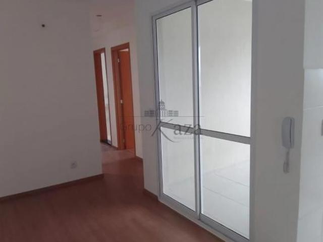 Apartamento Condomínio Residencial Colinas do Paratehy Residencial Bosque Paratehy 3 Dormitóri