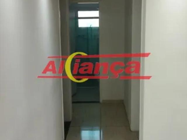 Apartamento confortável, arejado e iluminado, localizado no prestigiado Condomínio Nova América