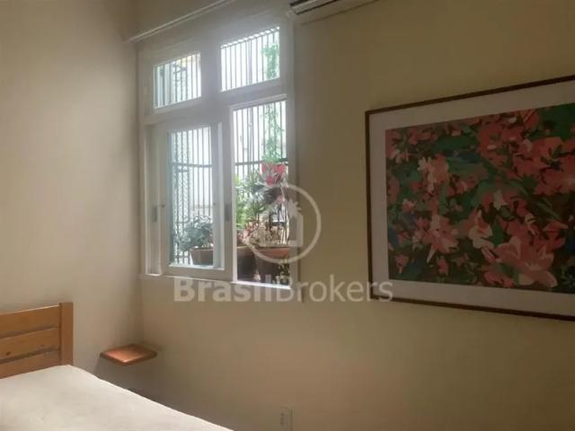 Apartamento confortável de 2 quartos, com 50m² em Jardim Botânico, Rio de Janeiro RJ
