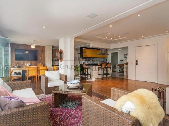 Apartamento Consolação 3 Dormitórios 159m²