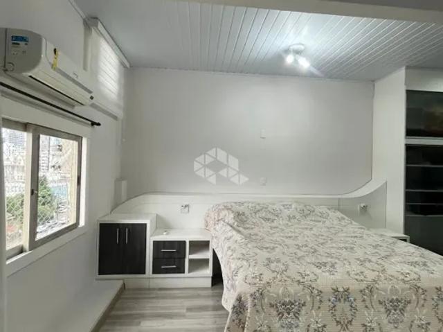 Apartamento cobertura com 03 dormitórios sendo 1 suite e closet no coração da cidade de bento gonçal