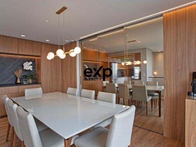 Apartamento Cobertura com 2 suites no Centro Civico
