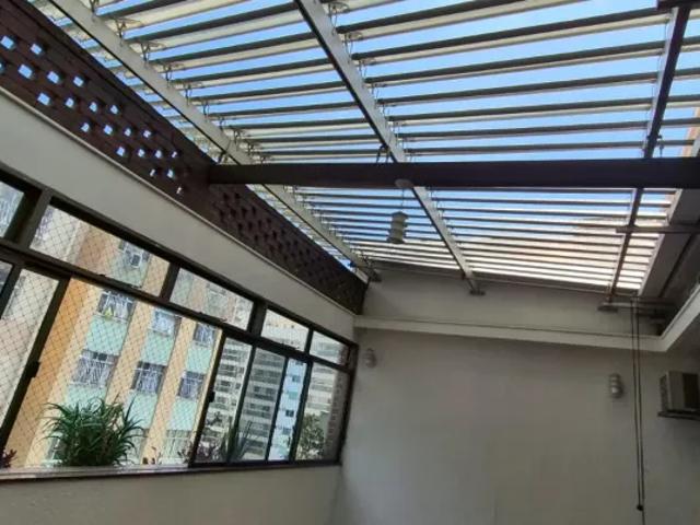 Apartamento Cobertura, com 3 quartos e 5 banheiros à Venda, 302 m² em Niterói/RJ