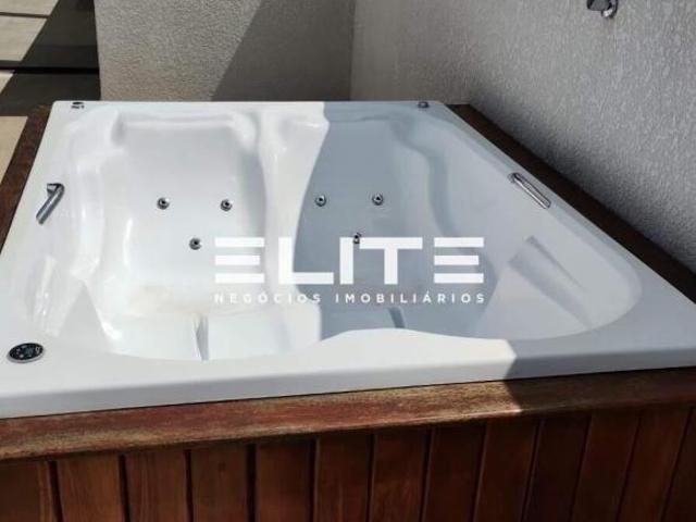 Apartamento Cobertura à venda, 3 dormitórios, sendo 1 suíte, Churrasqueira, Jacuzzi, Elevador e 2 va