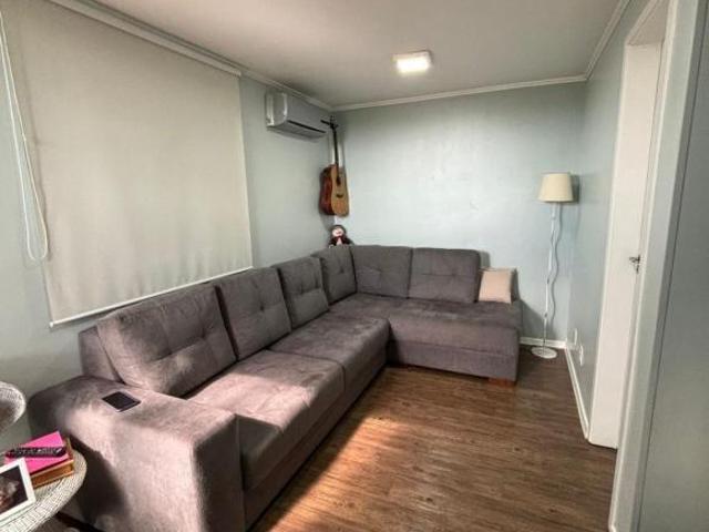 Apartamento cobertura a venda com 2 dormitorios e terraço