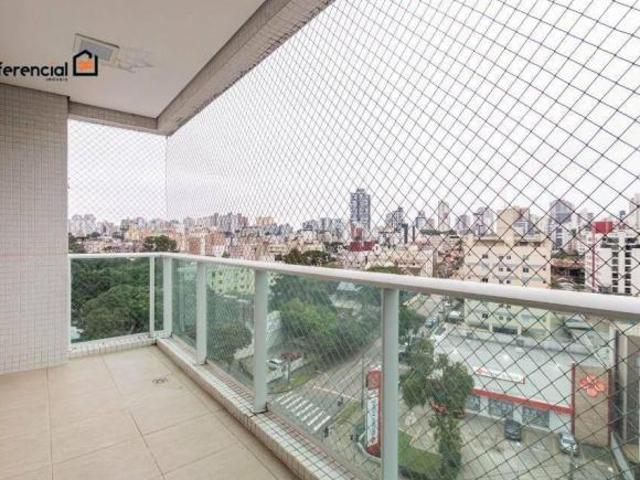 Apartamento Cobertura a Venda no Água Verde com 265 m² Privativos, 2 Quartos, 1 Suíte e 3 Vagas Por