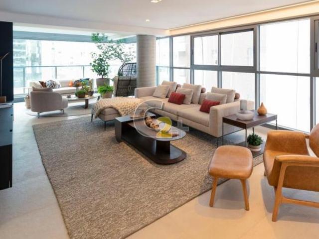 Apartamento Cobertura à venda no Jardim Paulista com 3 quartos e 3 vagas de garagem