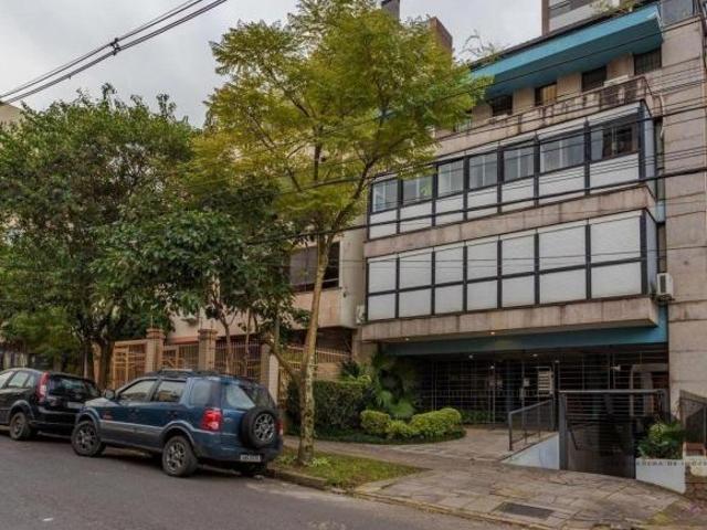 Apartamento Cobertura de 3 quartos com suíte e 2 vagas, 206m² Petrópolis