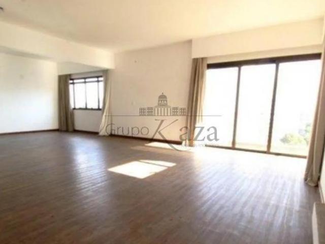 Apartamento Cobertura Duplex Moema 4 Dormitórios 450m²