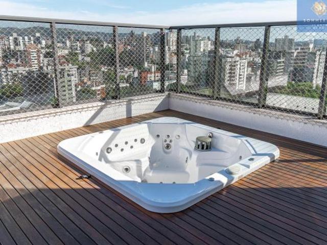 Apartamento cobertura duplex junto a praça da ENCOL
