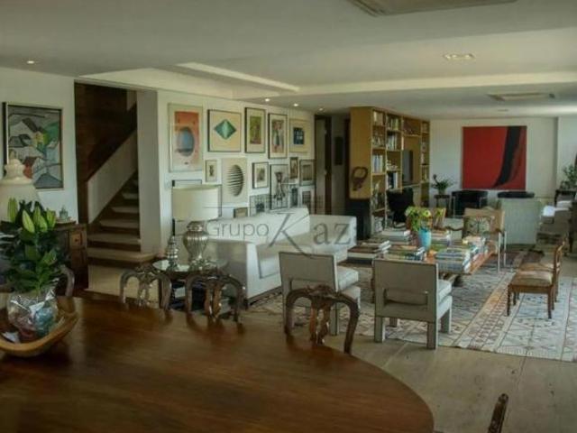 Apartamento Cobertura Duplex Jardim América 4 Dormitórios 894m²