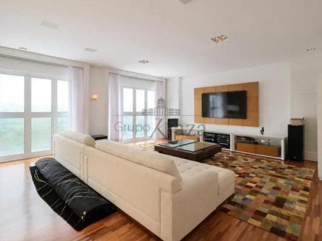 Apartamento Cobertura Duplex Vila Nova Conceição 4 Dormitórios 700m²