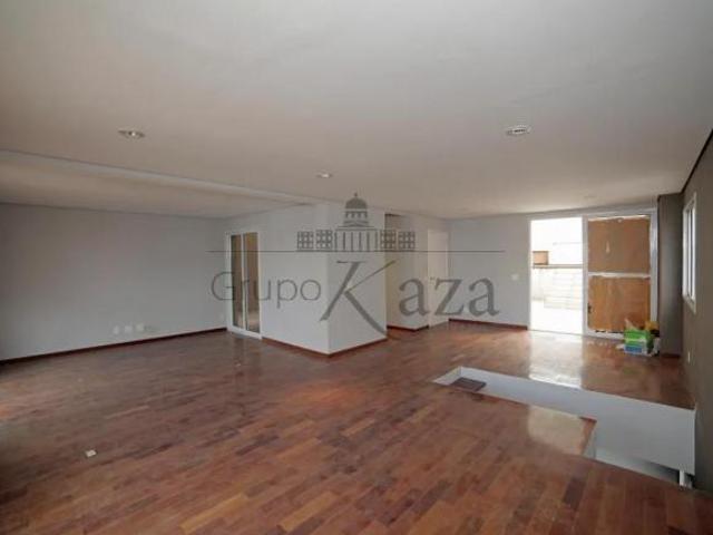 Apartamento Cobertura Moema 3 Suítes 304m²