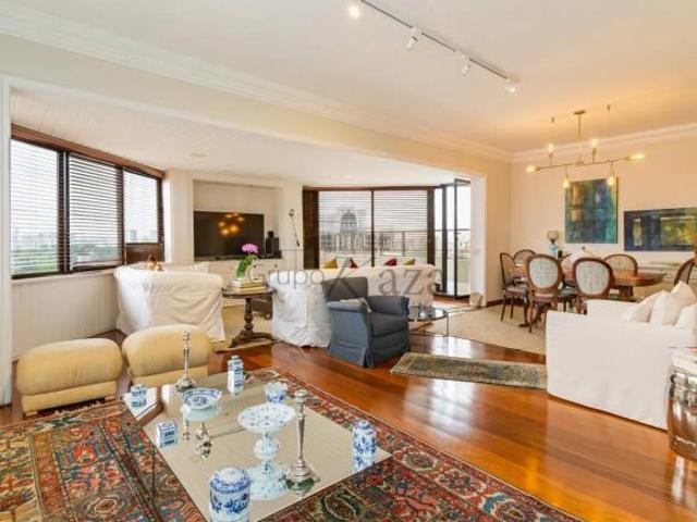 Apartamento Cobertura Panamby 4 Dormitórios 230m² Próximo ao Hotel Palácio Tangara