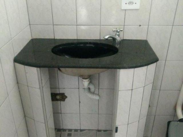 Apartamento Cobertura para Venda por R$150.000,00 com 2 dormitórios, 1 vaga e 1 banheiro Vila cléo
