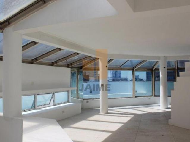 Apartamento Cobertura Triplex com 04 dormitórios, 06 vagas em Santa Cecília