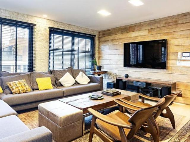 Apartamento Cobertura Triplex Pinheiros 2 Suítes 240m²