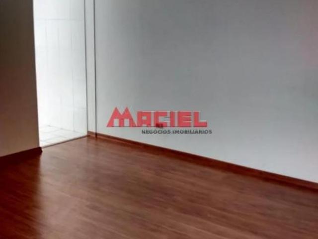 APARTAMENTO COZINHA COM ARMÁRIOS