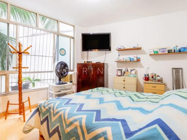 Apartamento claro e com excelente planta na Lagoa