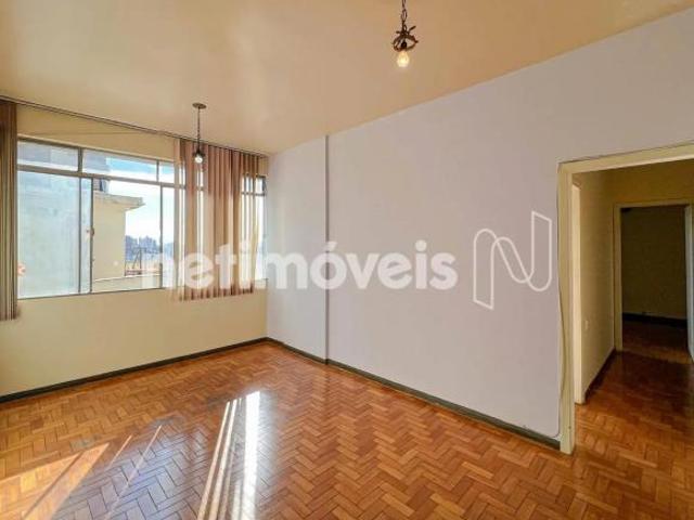 Apartamento Amplo na Região Centro Sul | 2 ou 3 Quartos | Portaria 24h