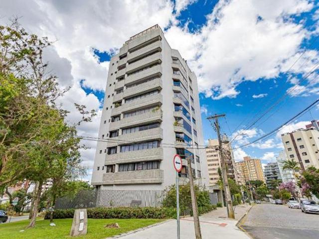 APARTAMENTO CLÁSSICO NO BIGORRILHO: 273,88M², 4 DORMITÓRIOS E 3 VAGAS
